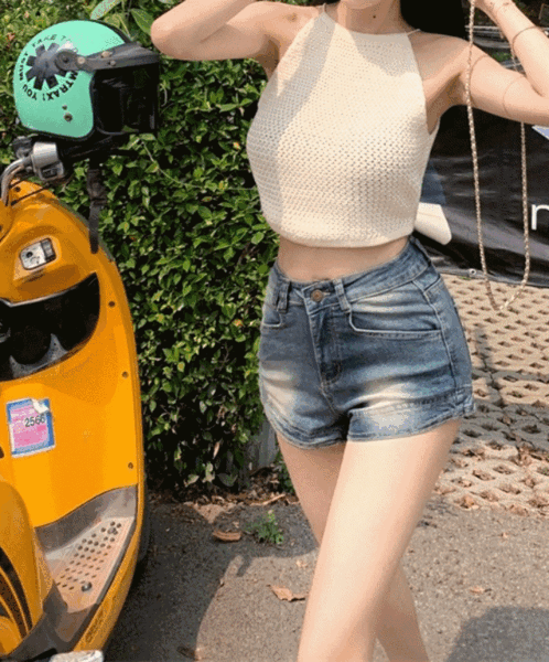 1 1 비비 홀터넥 니트 크롭 탑 트임 레이어드 크롭 나시 에이블리
