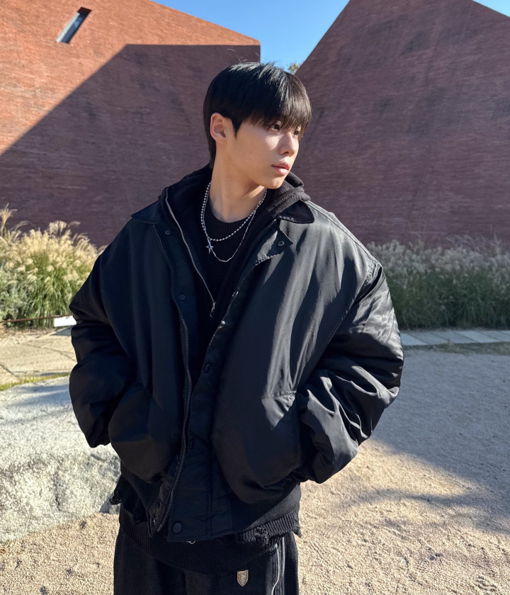 셔링 크롭 항공 패딩 점퍼 2C - 에이블리