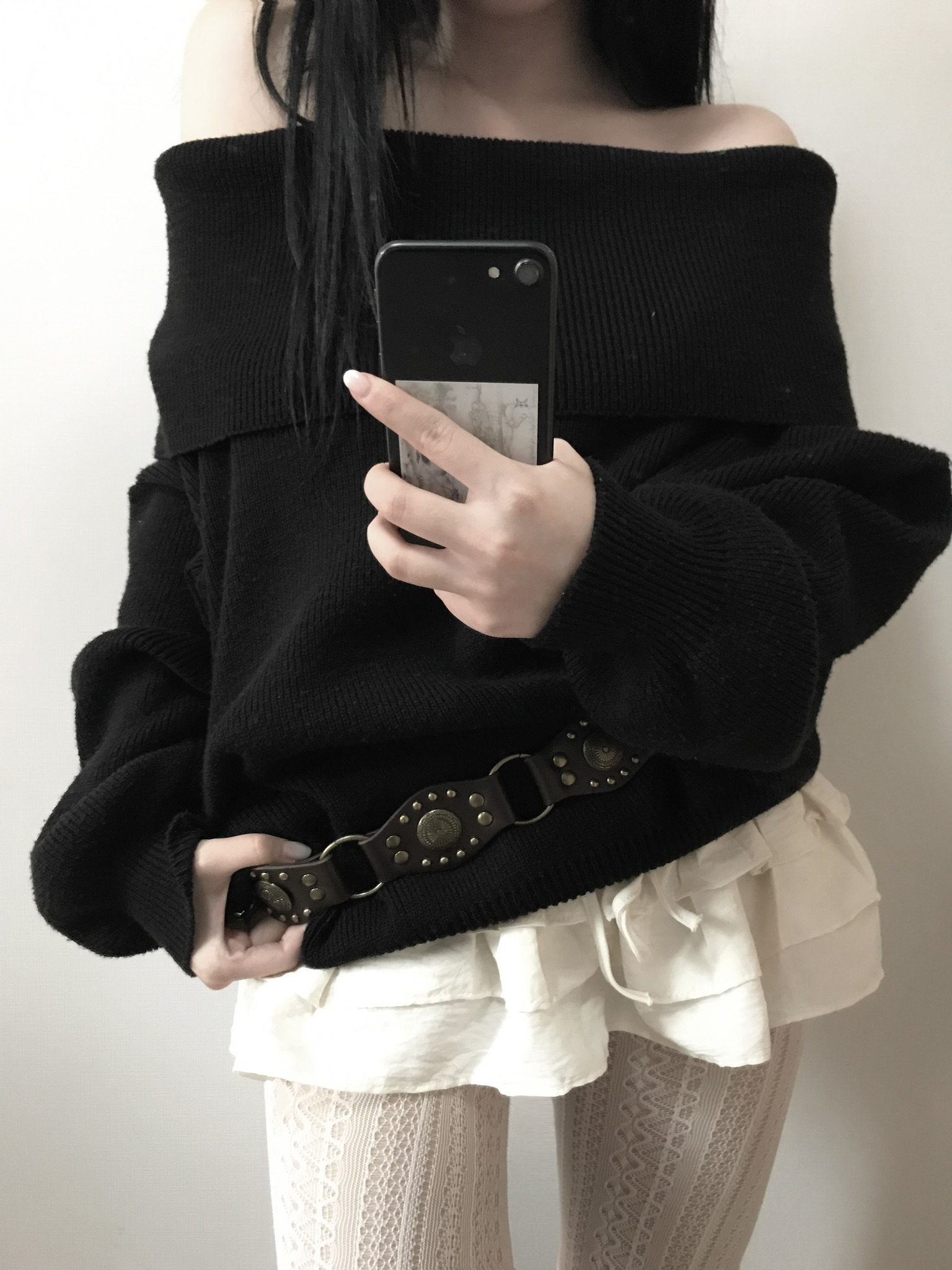LOOSE OFF SHOULDER - 에이블리