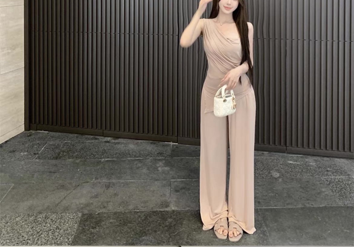 언발 나시 드레이프 나시 원 숄더 나시 와이드 일자 팬츠 투피스 셋업 나시 투피스 냉장고 팬츠 여름 투피스 섹시 투피스 글램 투피스 데이트룩 마실룩 고급스러운 휴양지 투피스