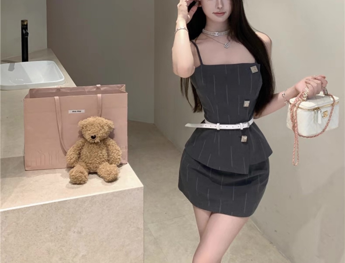 벨트 Set 스트라이프 나시 탑 스트라이프 미니 스커트 투피스 세트 스퀘어 단추 나시 블라우스 미니 스커트 투피스 세트 섹시 투피스 글램 투피스 고급스러운 데이트룩 파티룩