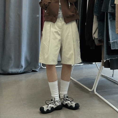 [MD] 비조 버튼 조절 5부 면 핀턱 하프 바지 (2c) - 에이블리