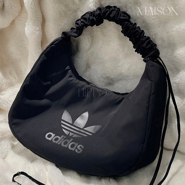 아디다스 셔링 숄더백 레귤러 보부상 곱창 가방 JP0145 - 에이블리