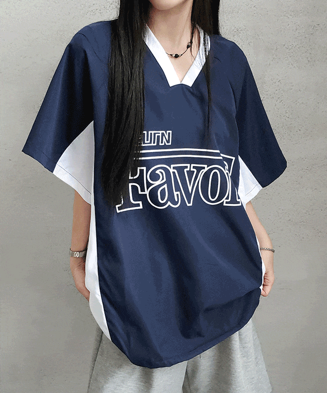 [반팔ver🩵]오버핏 바람막이 브이넥 스트링 배색 티셔츠 3color - 에이블리