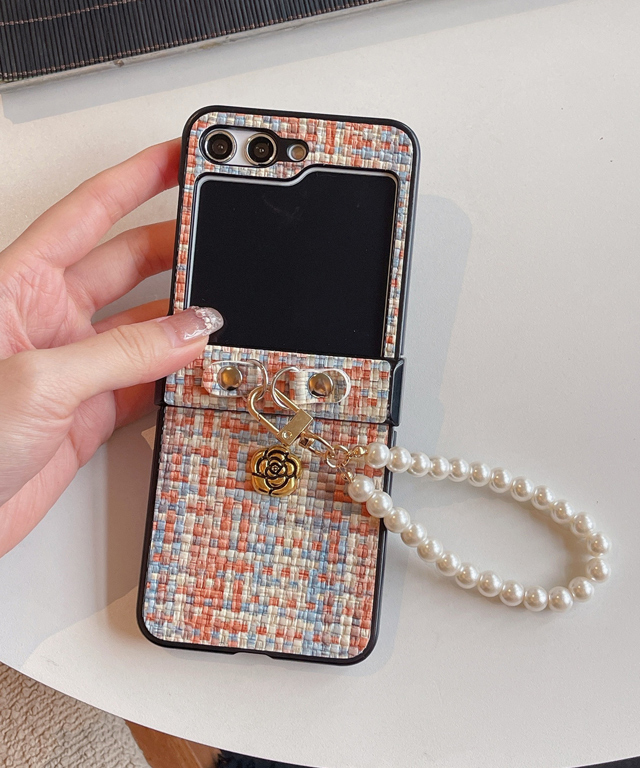 진주 핸드 스트랩 힌지보호 커버 갤럭시 Z플립6 Z플립5 Z플립4 Z플립3 체크 트위드 가죽 범퍼 제트플립6 제트플립5 제트플립4 제트플립3 지플립6 지플립5 지플립4