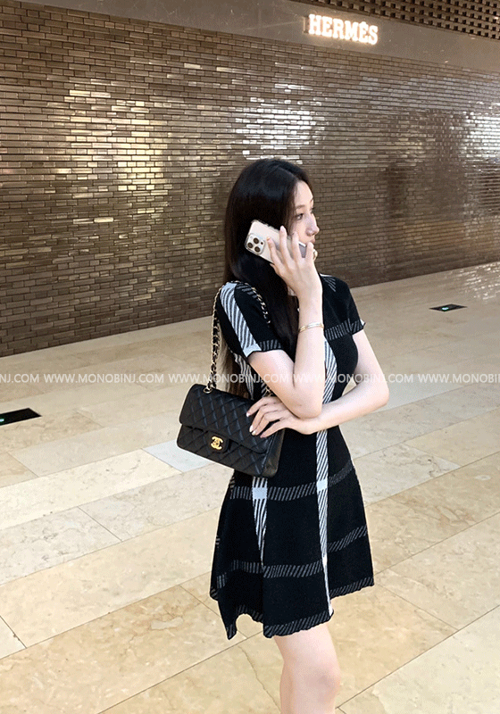 지나 체크미디 원피스 - 에이블리