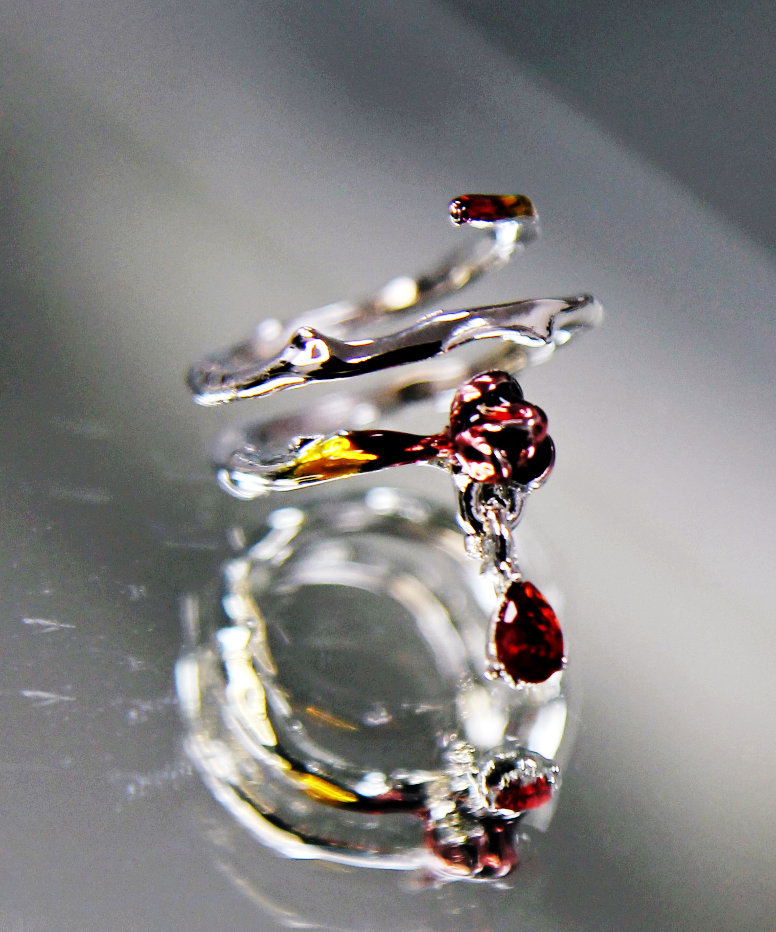 ⚡당일출고⚡ Thorns of the Blood Rose Ring [0037A] - 에이블리