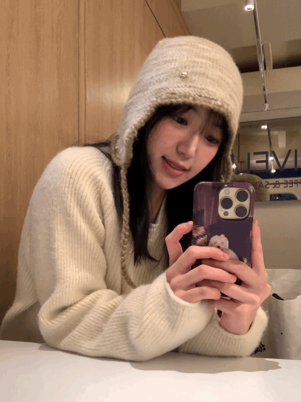 [2c/커플모자추천] 샤샤 보카시 믹스 단가라 울 니트 귀달이 비니 이어플랩 - 에이블리