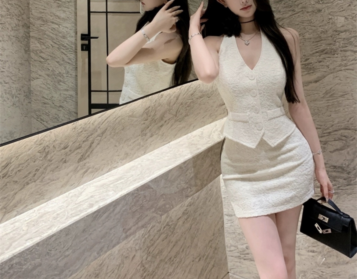 자가드 투피스 셋업 조끼 베스트 미니 스커트 H라인 미니 스커트 자가드 베스트 자가드 미니 스커트 섹시 투피스 글램 투피스 고급스러운 데이트룩 파티룩 여름 투피스 로맨틱