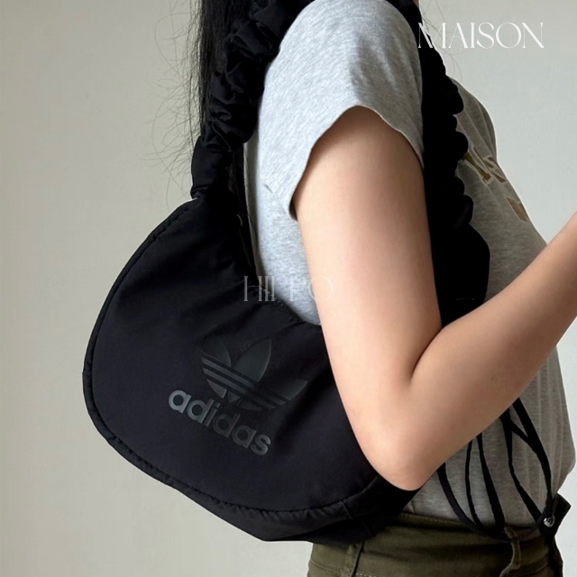아디다스 셔링 숄더백 보부상 곱창 가방 스몰 JP0144 - 에이블리
