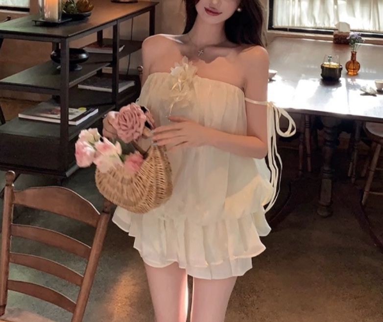 벌룬 블라우스 리본 튜브탑 까멜리아 탱크탑 쉬폰 반바지 투피스 셋업 쉬폰 투피스 셋업 쉬폰 블라우스 튜브탑 탱크탑 반바지 데일리룩 데이트룩 휴양지 투피스 Bj 여캠 방송