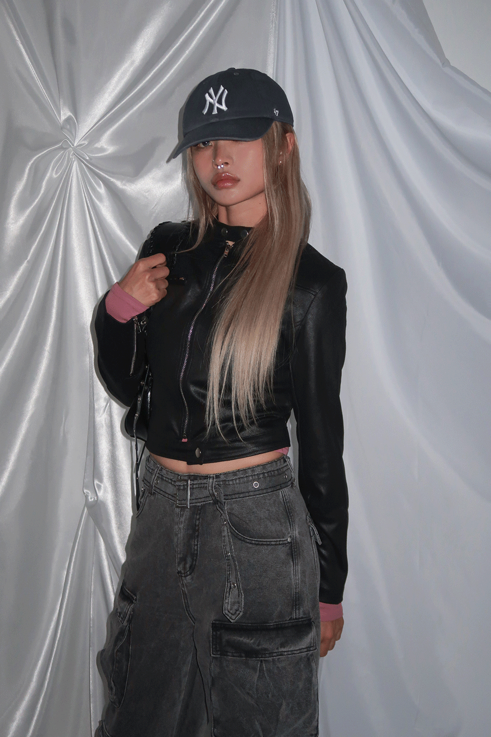 POO CROP SUEDE JACKET / 푸 크롭 스웨이드 자켓 - 에이블리