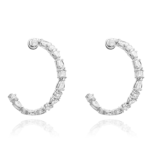 [스와로브스키] 여성 화이트 실버 Mesmera 후프 귀걸이(5672834) - 에이블리