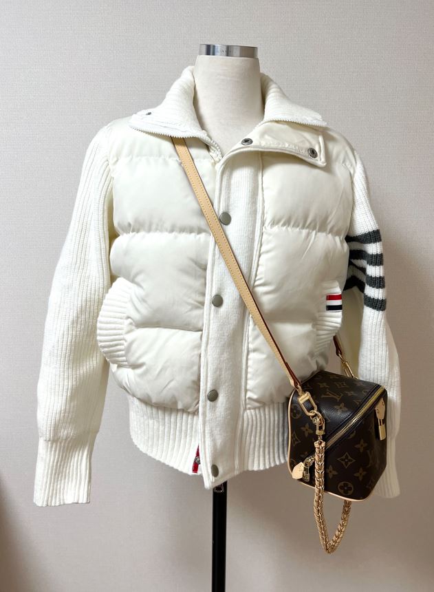 white padded coat - 에이블리